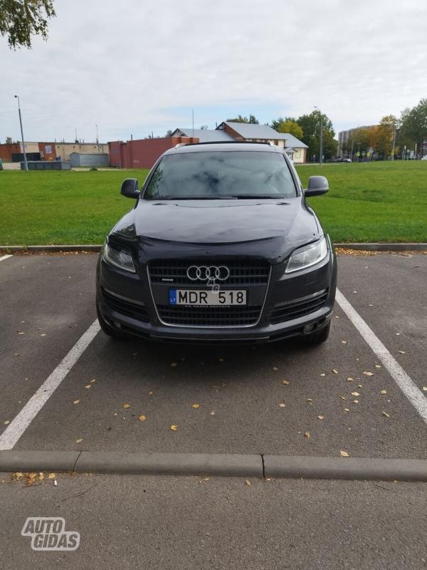 Black Audi Q7 2007 in Vilnius, with an engine capacity of 3.00 L and mileage of 285 thousand km for 6700 €, photo 10 on AUTOMOTO.COM.LV