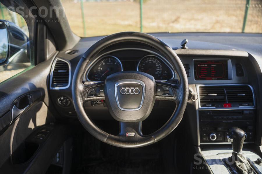 Black Audi Q7 2007 in Riga, with an engine capacity of 3.00 L and mileage of 0 thousand km for 8790 €, photo 17 on AUTOMOTO.COM.LV