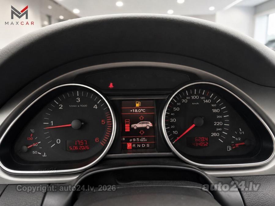 Melns Audi Q7 2007 Tallina, ar dzinēja tilpumu 3.00 L un nobraukumu 434 tūkst. km par 3199 €, foto 13 vietnē AUTOMOTO.COM.LV