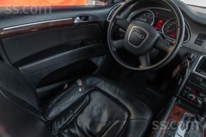 Черный Ауди Ку 7 2007 в Рига, объемом двигателя 3.00 л и пробегом 280 тыс. км за 5500 €, фото 7 на AUTOMOTO.COM.LV