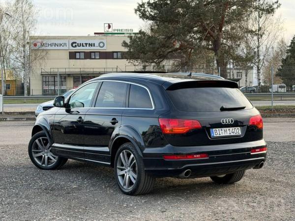 Черный Ауди Ку 7 2007 в Рига, объемом двигателя 4.20 л и пробегом 0 тыс. км за 7490 €, фото 4 на AUTOMOTO.COM.LV