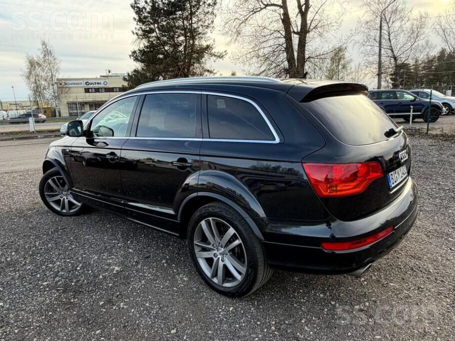 Melns Audi Q7 2007 Rīga, ar dzinēja tilpumu 4.20 L un nobraukumu 0 tūkst. km par 7490 €, foto 10 vietnē AUTOMOTO.COM.LV