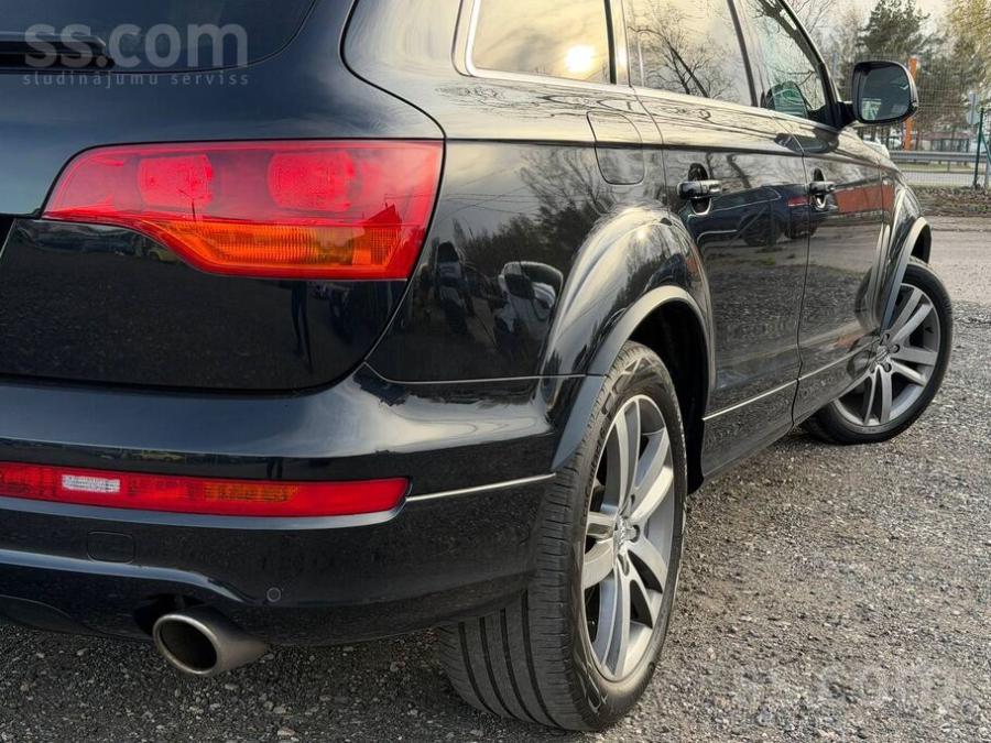 Melns Audi Q7 2007 Rīga, ar dzinēja tilpumu 4.20 L un nobraukumu 0 tūkst. km par 7490 €, foto 12 vietnē AUTOMOTO.COM.LV