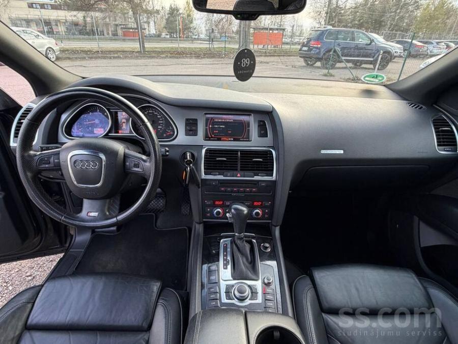 Melns Audi Q7 2007 Rīga, ar dzinēja tilpumu 4.20 L un nobraukumu 0 tūkst. km par 7490 €, foto 14 vietnē AUTOMOTO.COM.LV