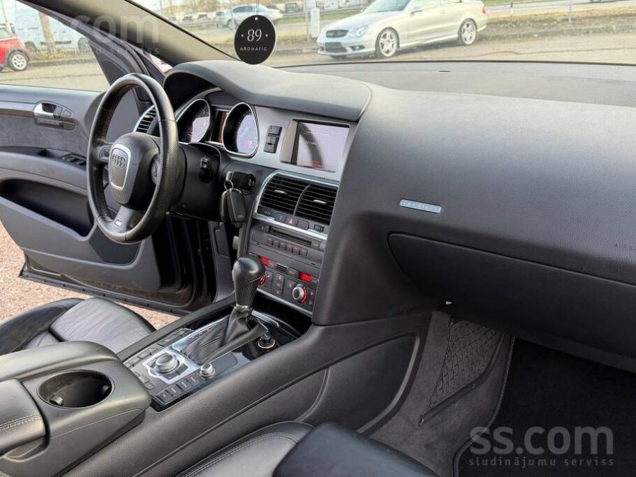 Melns Audi Q7 2007 Rīga, ar dzinēja tilpumu 4.20 L un nobraukumu 0 tūkst. km par 7490 €, foto 24 vietnē AUTOMOTO.COM.LV