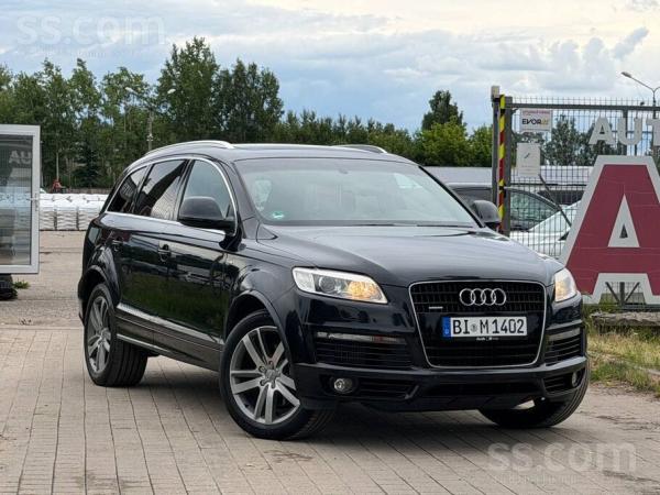 Melns Audi Q7 2007 Rīga, ar dzinēja tilpumu 4.20 L un nobraukumu 0 tūkst. km par 7950 €, foto 3 vietnē AUTOMOTO.COM.LV