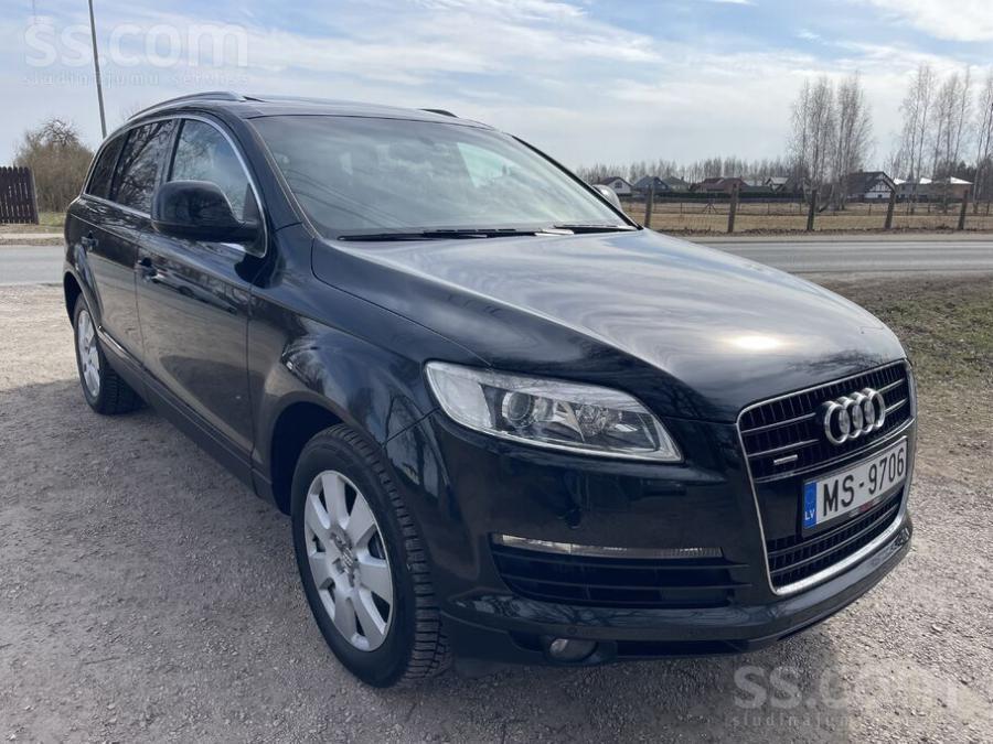 Black Audi Q7 2007 in Riga, with an engine capacity of 3.00 L and mileage of 245 thousand km for 7490 €, photo 8 on AUTOMOTO.COM.LV