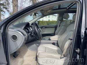 Black Audi Q7 2007 in Riga, with an engine capacity of 3.00 L and mileage of 245 thousand km for 7490 €, photo 11 on AUTOMOTO.COM.LV