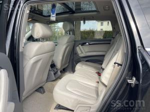 Black Audi Q7 2007 in Riga, with an engine capacity of 3.00 L and mileage of 245 thousand km for 7490 €, photo 13 on AUTOMOTO.COM.LV