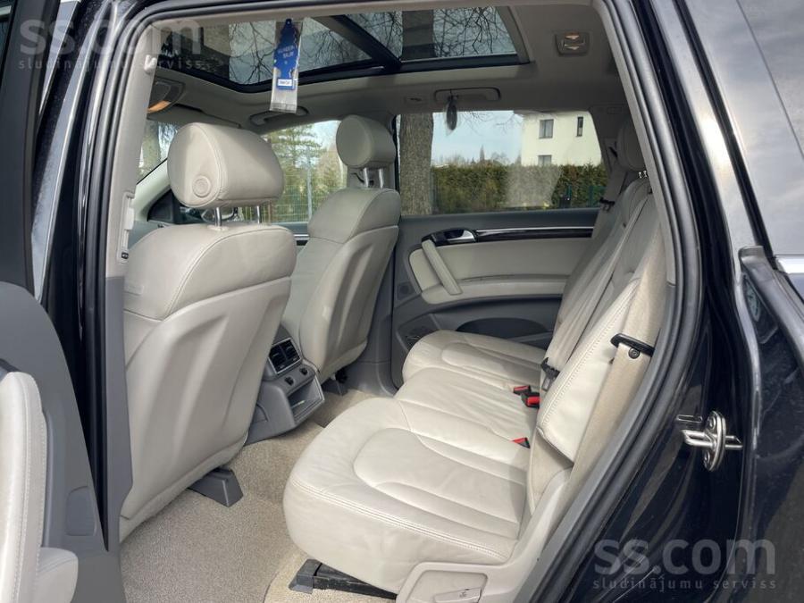 Black Audi Q7 2007 in Riga, with an engine capacity of 3.00 L and mileage of 245 thousand km for 7490 €, photo 13 on AUTOMOTO.COM.LV