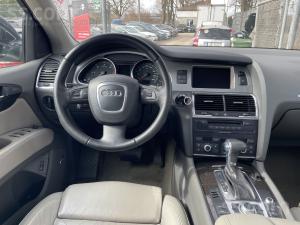 Black Audi Q7 2007 in Riga, with an engine capacity of 3.00 L and mileage of 245 thousand km for 7490 €, photo 22 on AUTOMOTO.COM.LV
