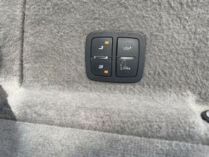 Black Audi Q7 2007 in Riga, with an engine capacity of 3.00 L and mileage of 245 thousand km for 7490 €, photo 32 on AUTOMOTO.COM.LV