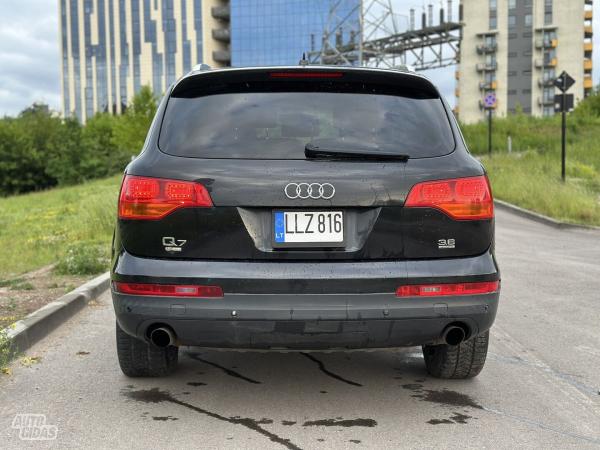 Black Audi Q7 2007 in Vilnius, with an engine capacity of 3.60 L and mileage of 211 thousand km for 2499 €, photo 4 on AUTOMOTO.COM.LV