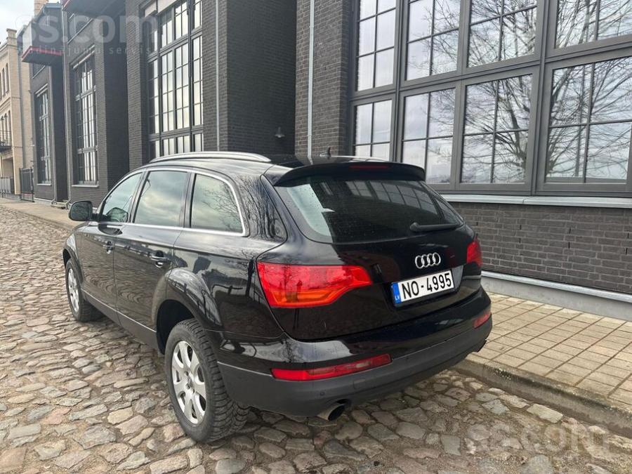 Melns Audi Q7 2007 Rīga, ar dzinēja tilpumu 3.00 L un nobraukumu 514 tūkst. km par 4950 €, foto 4 vietnē AUTOMOTO.COM.LV