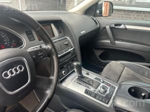 Melns Audi Q7 2007 Rīga, ar dzinēja tilpumu 3.00 L un nobraukumu 514 tūkst. km par 4950 €, foto 5 vietnē AUTOMOTO.COM.LV