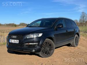 Melns Audi Q7 2007 Daugavpils, ar dzinēja tilpumu 3.00 L un nobraukumu 309 tūkst. km par 6850 €, foto  vietnē AUTOMOTO.COM.LV