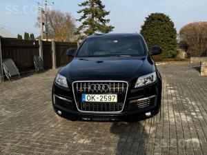 Black Audi Q7 2007 in Riga, with an engine capacity of 3.00 L and mileage of 301 thousand km for 6350 €, photo 3 on AUTOMOTO.COM.LV