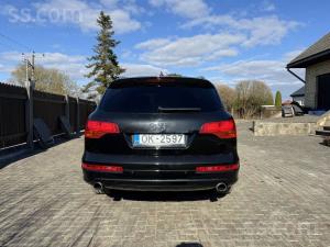 Black Audi Q7 2007 in Riga, with an engine capacity of 3.00 L and mileage of 301 thousand km for 6350 €, photo 6 on AUTOMOTO.COM.LV