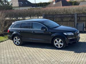 Black Audi Q7 2007 in Riga, with an engine capacity of 3.00 L and mileage of 301 thousand km for 6350 €, photo 8 on AUTOMOTO.COM.LV