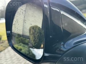 Black Audi Q7 2007 in Riga, with an engine capacity of 3.00 L and mileage of 301 thousand km for 6350 €, photo 12 on AUTOMOTO.COM.LV