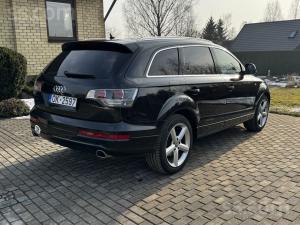 Черный Ауди Ку 7 2007 в Рига, объемом двигателя 3.00 л и пробегом 301 тыс. км за 6550 €, фото 5 на AUTOMOTO.COM.LV