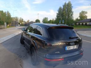 Black Audi Q7 2007 in Riga, with an engine capacity of 3.00 L and mileage of 291 thousand km for 5800 €, photo 6 on AUTOMOTO.COM.LV