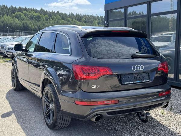 Black Audi Q7 2007 in Vilnius, with an engine capacity of 3.00 L and mileage of 356 thousand km for 7550 €, photo 3 on AUTOMOTO.COM.LV