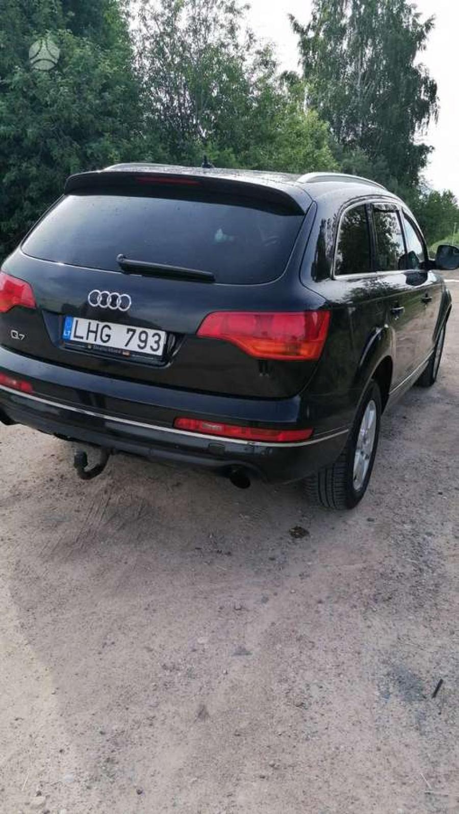 Black Audi Q7 2007 in Kaisiadorys, with an engine capacity of 2.97 L and mileage of 306 thousand km for 6600 €, photo 5 on AUTOMOTO.COM.LV