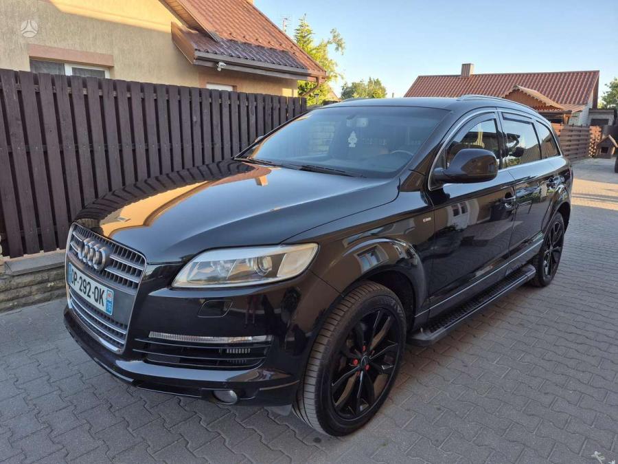 Melns Audi Q7 2007 Viļņa, ar dzinēja tilpumu 2.97 L un nobraukumu 244 tūkst. km par 5999 €, foto 1 vietnē AUTOMOTO.COM.LV