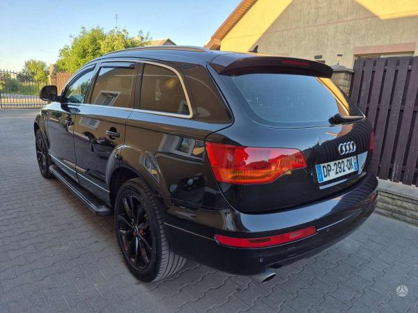 Melns Audi Q7 2007 Viļņa, ar dzinēja tilpumu 2.97 L un nobraukumu 244 tūkst. km par 5999 €, foto 5 vietnē AUTOMOTO.COM.LV