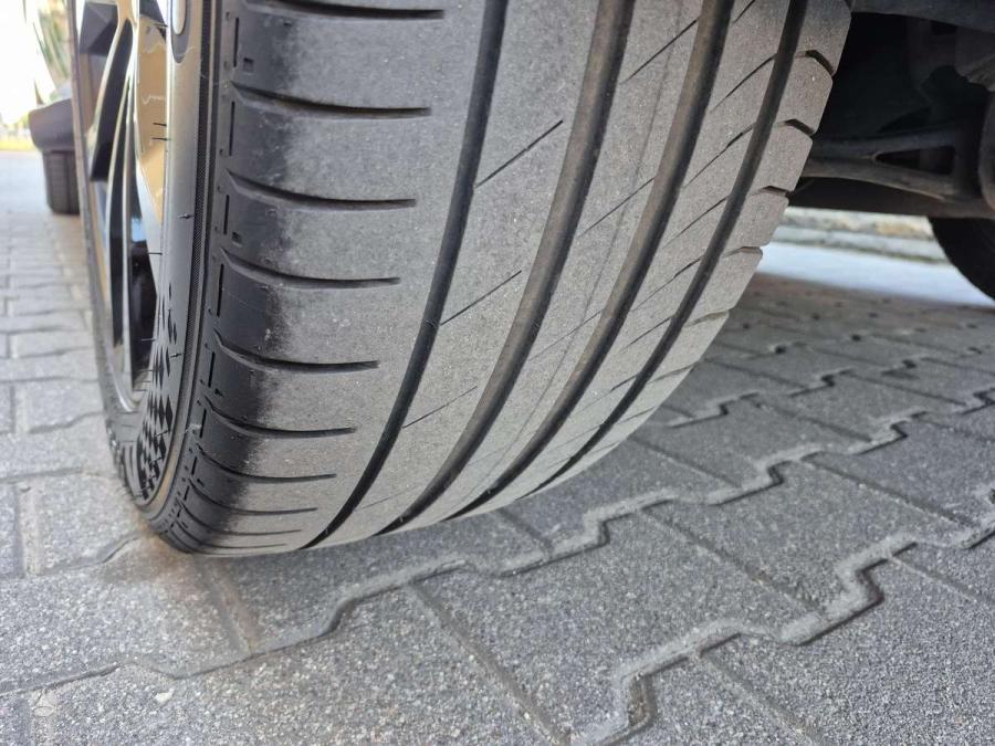 Melns Audi Q7 2007 Viļņa, ar dzinēja tilpumu 2.97 L un nobraukumu 244 tūkst. km par 5999 €, foto 23 vietnē AUTOMOTO.COM.LV
