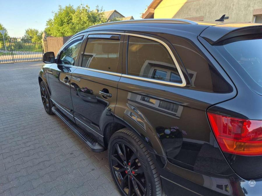 Melns Audi Q7 2007 Viļņa, ar dzinēja tilpumu 2.97 L un nobraukumu 244 tūkst. km par 5999 €, foto 26 vietnē AUTOMOTO.COM.LV
