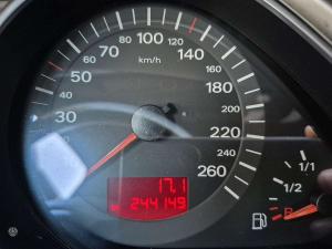 Melns Audi Q7 2007 Viļņa, ar dzinēja tilpumu 2.97 L un nobraukumu 244 tūkst. km par 5999 €, foto 30 vietnē AUTOMOTO.COM.LV