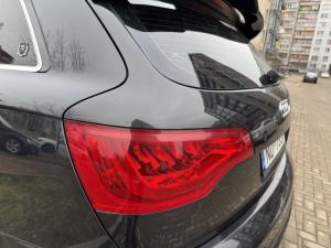 Черный Ауди Ку 7 2007 в Рига, объемом двигателя 3.00 л и пробегом 367 тыс. км за 6490 €, фото 8 на AUTOMOTO.COM.LV