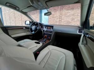 Black Audi Q7 2007 in Riga, with an engine capacity of 3.00 L and mileage of 221 thousand km for 9290 €, photo 9 on AUTOMOTO.COM.LV