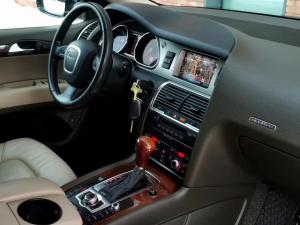 Black Audi Q7 2007 in Riga, with an engine capacity of 3.00 L and mileage of 221 thousand km for 9290 €, photo 11 on AUTOMOTO.COM.LV