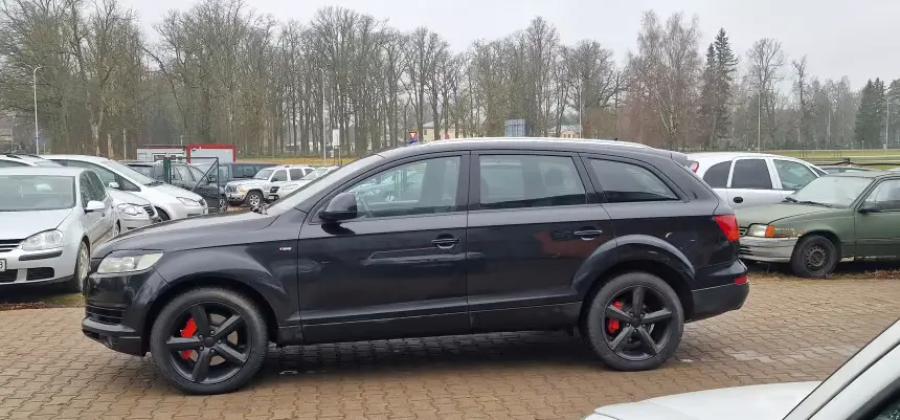 Melns Audi Q7 2007 Valmiera, ar dzinēja tilpumu 3.00 L un nobraukumu 371 tūkst. km par 4800 €, foto 6 vietnē AUTOMOTO.COM.LV