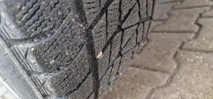Melns Audi Q7 2007 Valmiera, ar dzinēja tilpumu 3.00 L un nobraukumu 371 tūkst. km par 4800 €, foto 15 vietnē AUTOMOTO.COM.LV