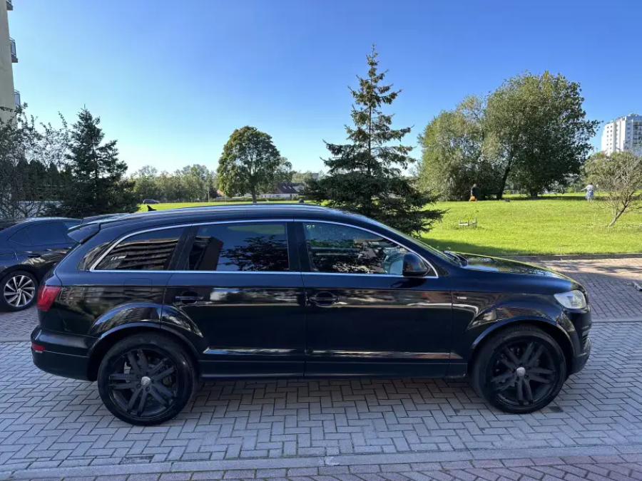 Black Audi Q7 2007 in Riga, with an engine capacity of 3.00 L and mileage of 385 thousand km for 6390 €, photo 10 on AUTOMOTO.COM.LV