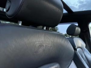 Black Audi Q7 2007 in Riga, with an engine capacity of 3.00 L and mileage of 303 thousand km for 6990 €, photo 22 on AUTOMOTO.COM.LV