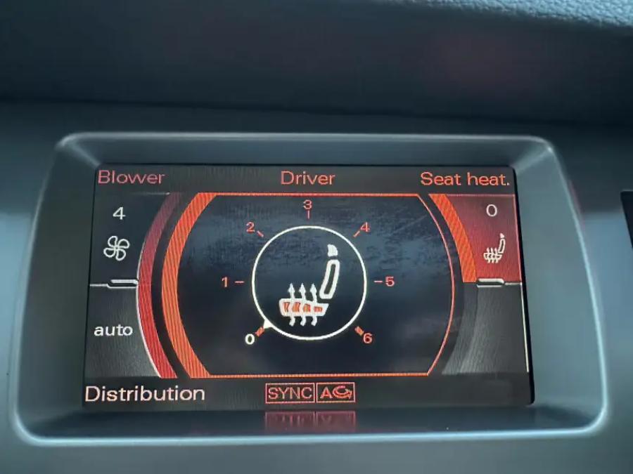 Black Audi Q7 2007 in Riga, with an engine capacity of 3.00 L and mileage of 303 thousand km for 6990 €, photo 30 on AUTOMOTO.COM.LV