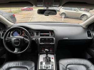 Melns Audi Q7 2007 Rīga, ar dzinēja tilpumu 3.00 L un nobraukumu 329 tūkst. km par 6990 €, foto 8 vietnē AUTOMOTO.COM.LV