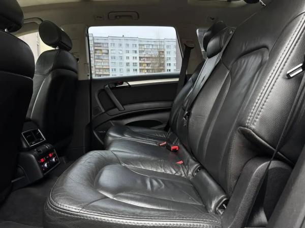 Черный Ауди Ку 7 2007 в Рига, объемом двигателя 3.00 л и пробегом 329 тыс. км за 6990 €, фото 8 на AUTOMOTO.COM.LV