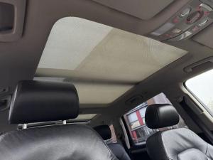 Melns Audi Q7 2007 Rīga, ar dzinēja tilpumu 3.00 L un nobraukumu 329 tūkst. km par 6990 €, foto 23 vietnē AUTOMOTO.COM.LV