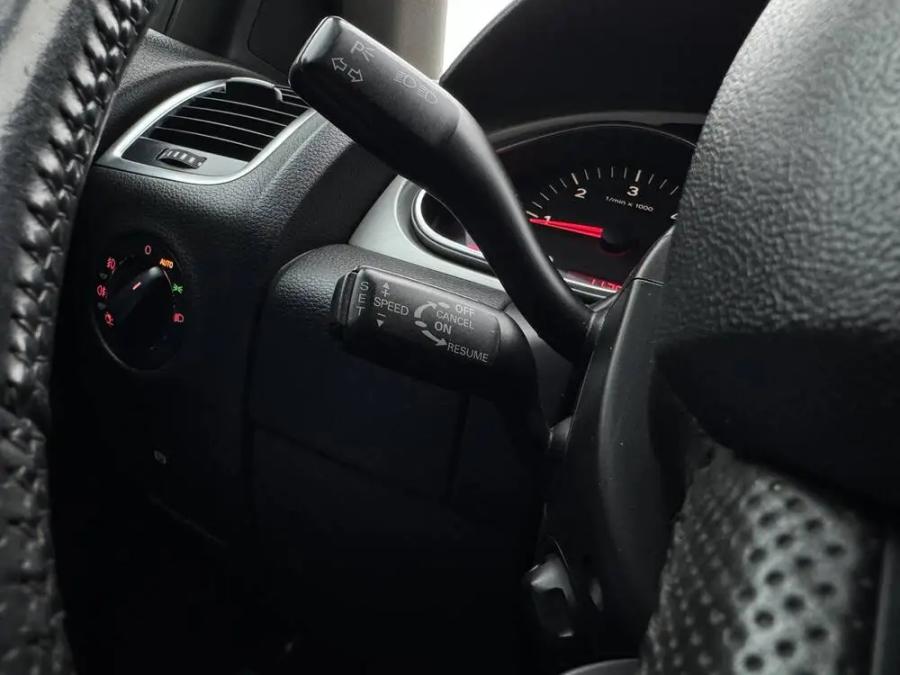 Melns Audi Q7 2007 Rīga, ar dzinēja tilpumu 3.00 L un nobraukumu 329 tūkst. km par 6990 €, foto 31 vietnē AUTOMOTO.COM.LV