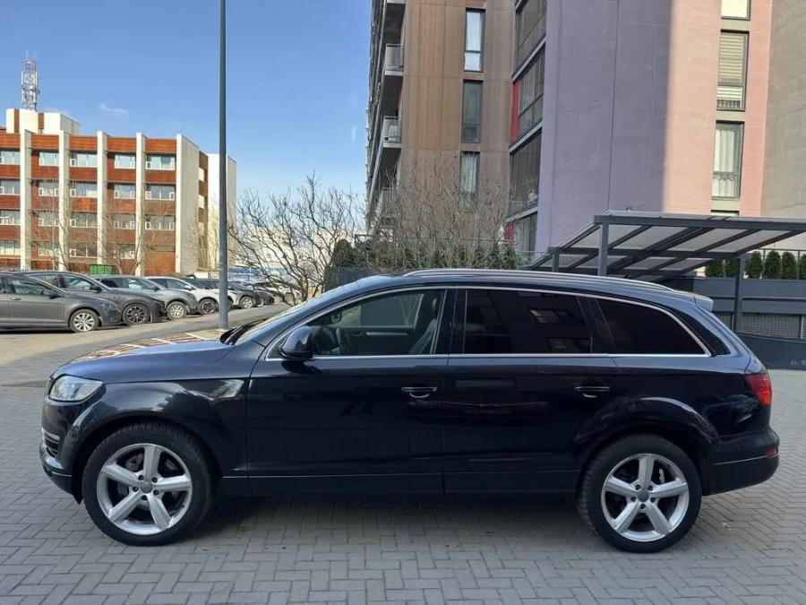 Черный Ауди Ку 7 2007 в Рига, объемом двигателя 3.00 л и пробегом 299 тыс. км за 6990 €, фото 4 на AUTOMOTO.COM.LV