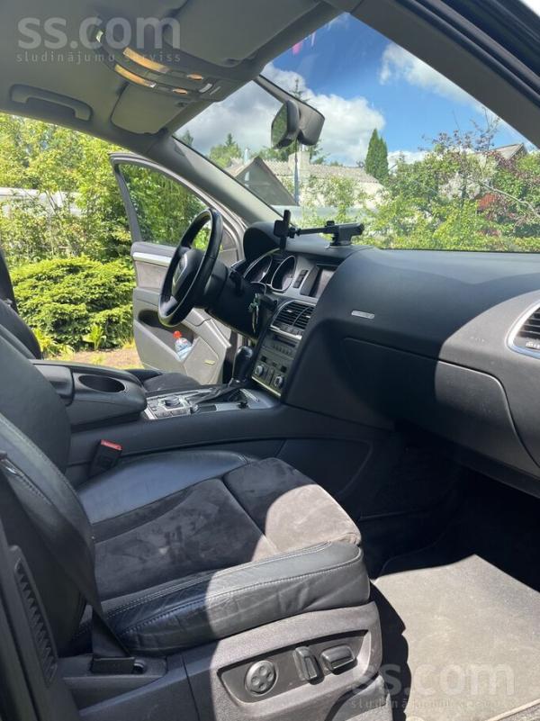 Black Audi Q7 2007 in Cesis, with an engine capacity of 3.60 L and mileage of 221 thousand km for 6500 €, photo 7 on AUTOMOTO.COM.LV