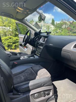Black Audi Q7 2007 in Cesis, with an engine capacity of 3.60 L and mileage of 221 thousand km for 6500 €, photo 8 on AUTOMOTO.COM.LV