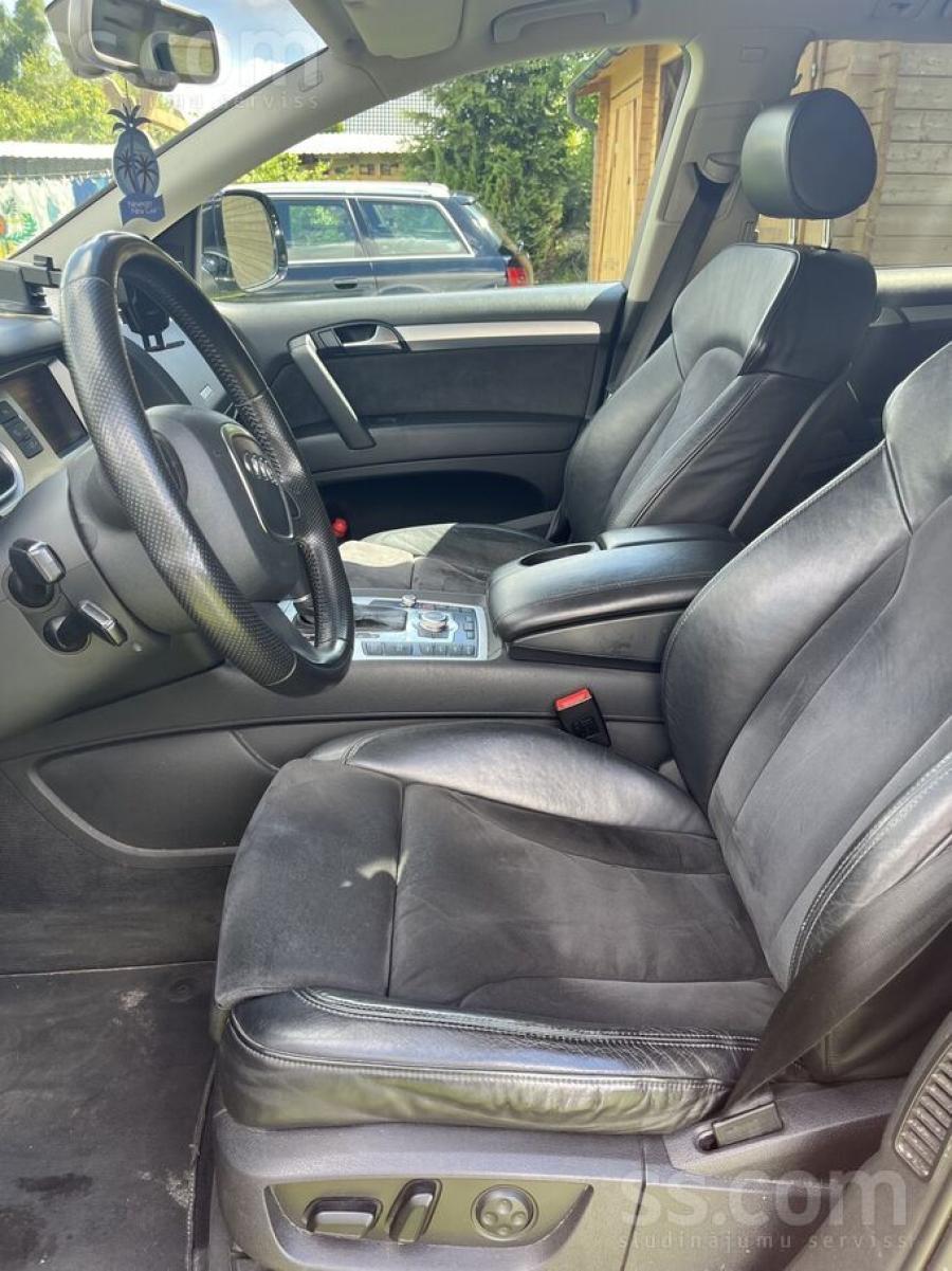 Black Audi Q7 2007 in Cesis, with an engine capacity of 3.60 L and mileage of 221 thousand km for 6500 €, photo 9 on AUTOMOTO.COM.LV