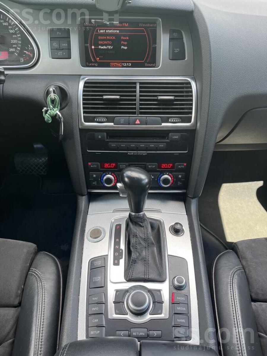 Black Audi Q7 2007 in Cesis, with an engine capacity of 3.60 L and mileage of 221 thousand km for 6500 €, photo 10 on AUTOMOTO.COM.LV